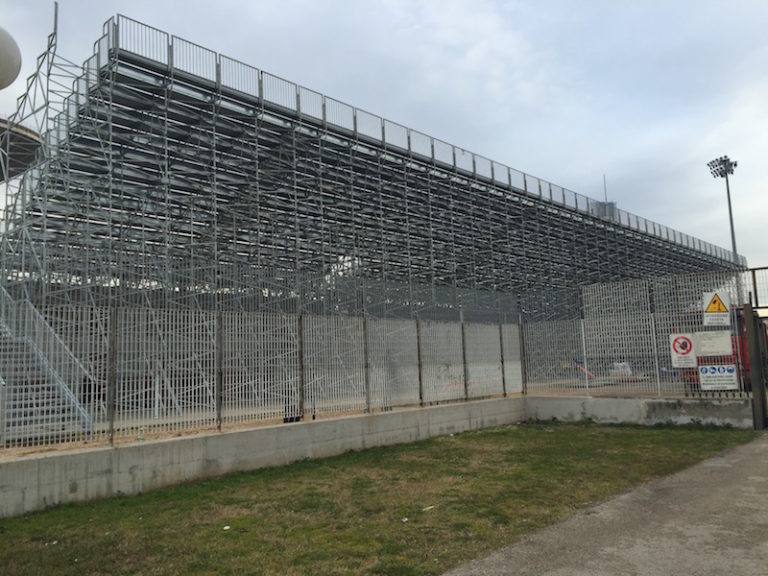Nuova gradinata allo stadio Francioni, qualcosa si muove ...