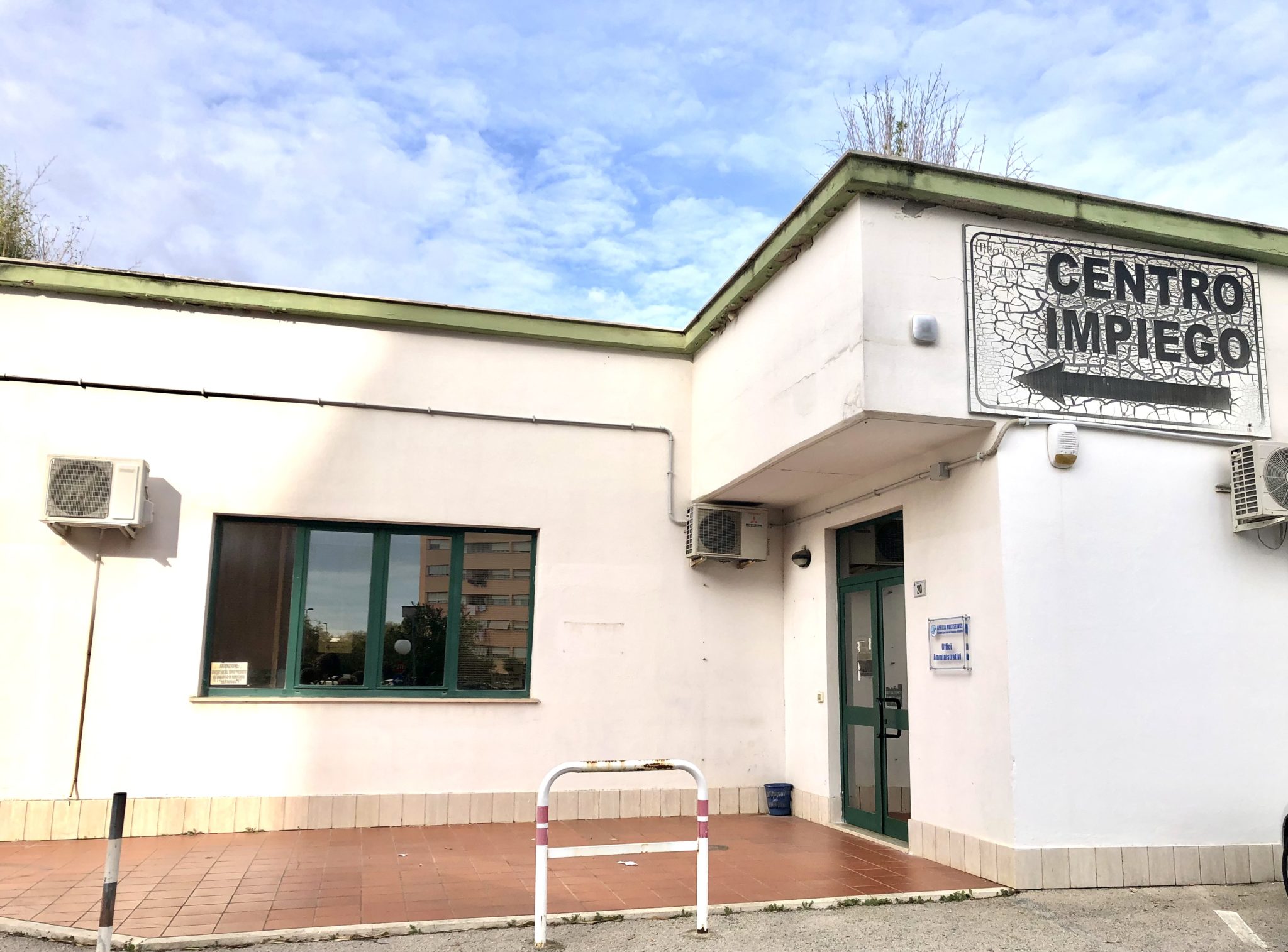 Aprilia Nuova Sede Del Centro Per Limpiego