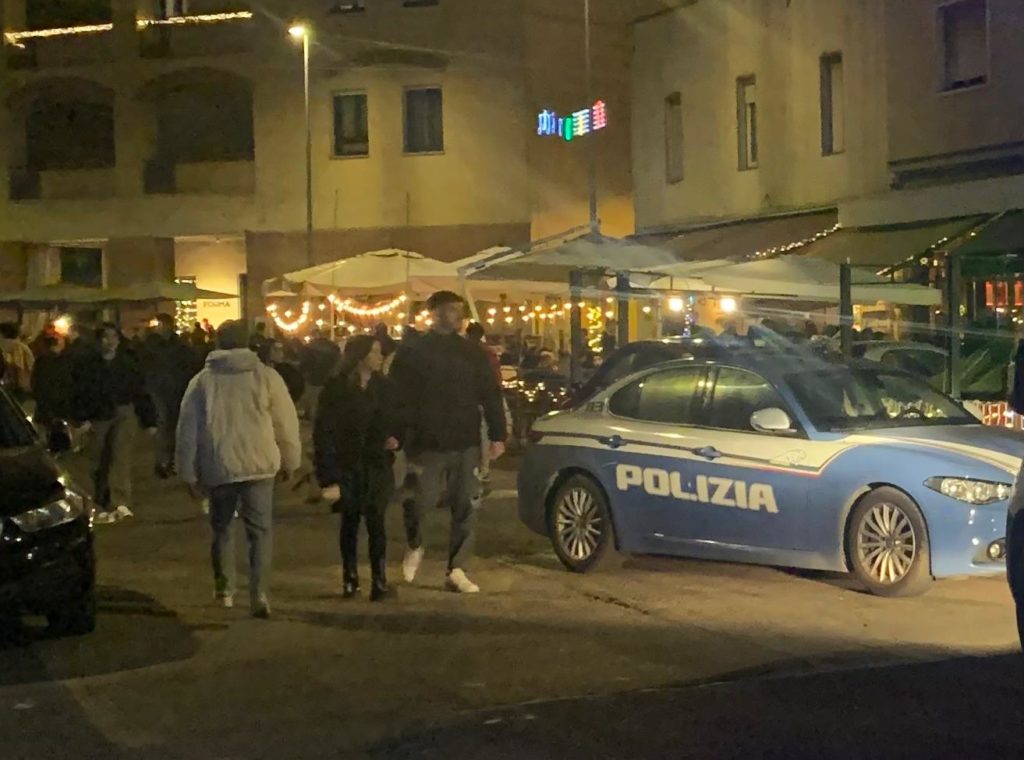 Col furgone rubato piombano in zona pub, paura a Latina